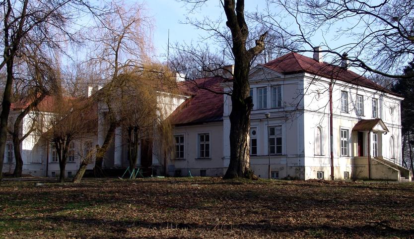 Rezydencje magnackie i dwory szlacheckie w Polsce - dwory.cal.pl